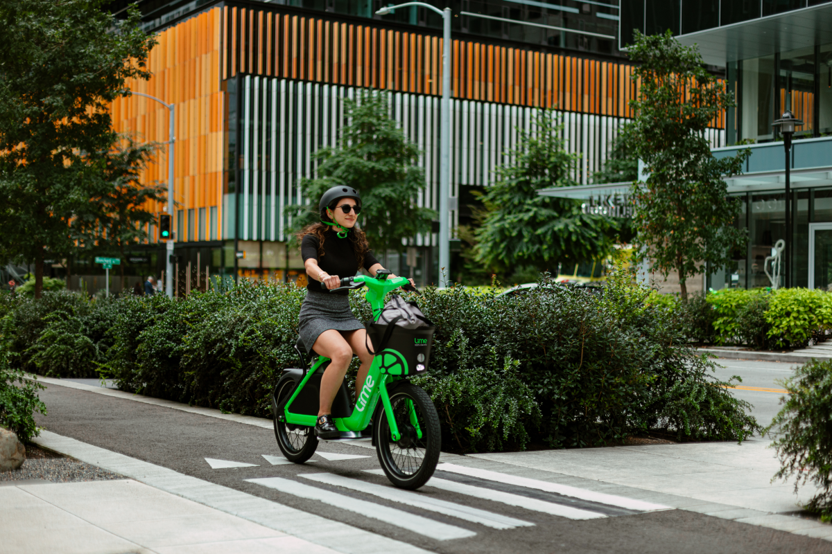 Lime Uji Coba Dua E-bike Baru Untuk Menarik Lebih Banyak Pengendara Wanita Dan Yang Lebih Tua ...